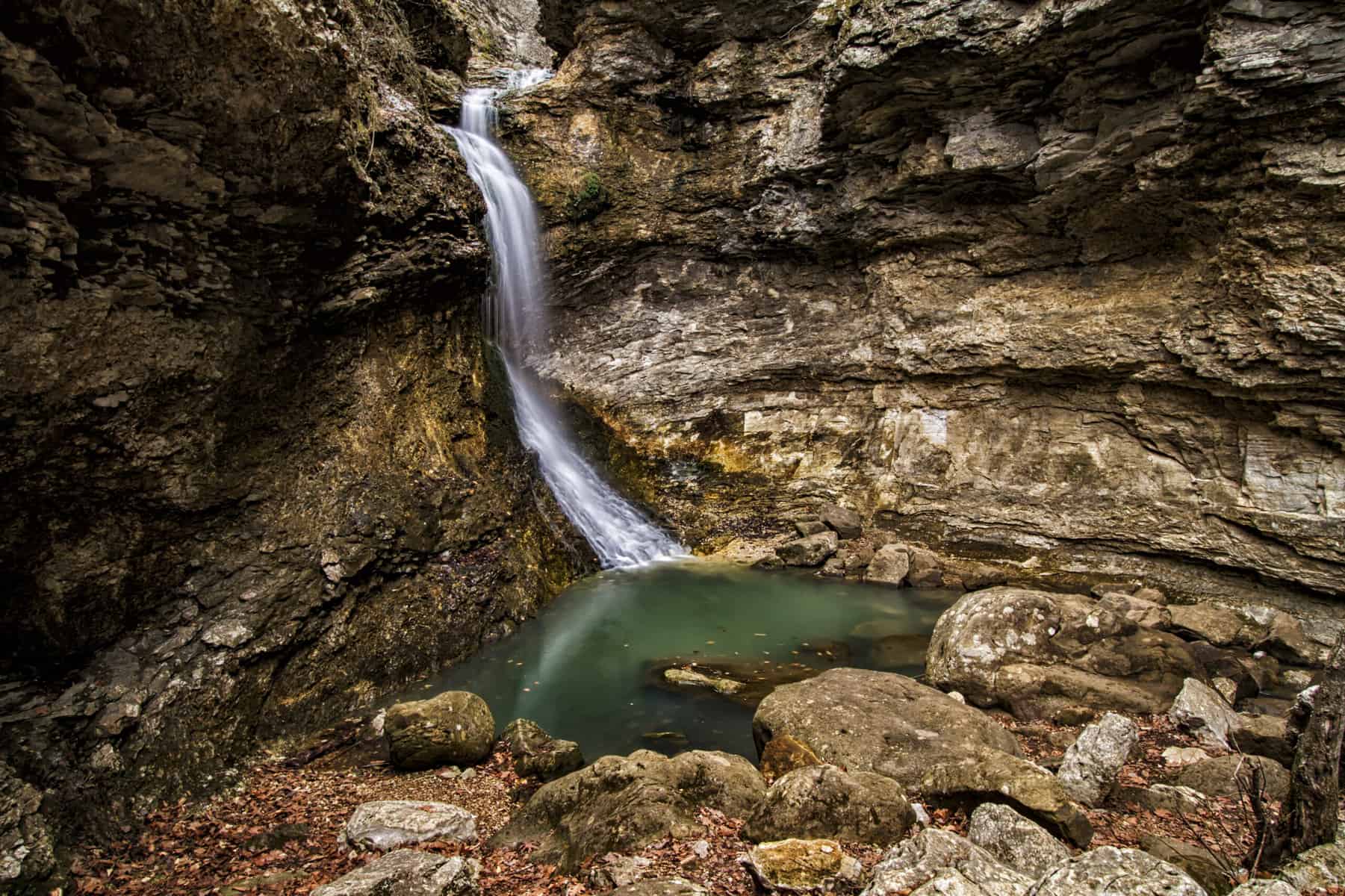 Waterfalls of the Ozarks (Best Waterfall Hikes & Trails)